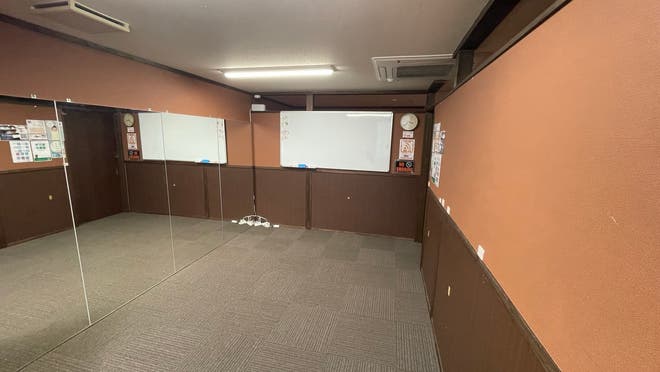 24hOPEN.大型ミラー設置でヨガやピラティスに最適の写真3