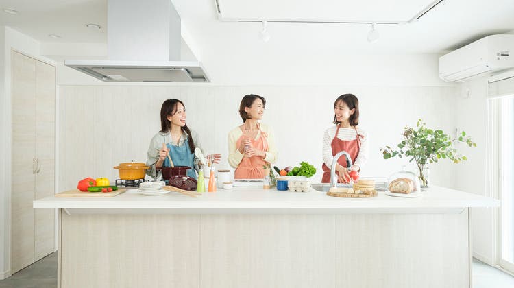 自然光が入る錦糸町徒歩4分のキッチンスタジオの写真1