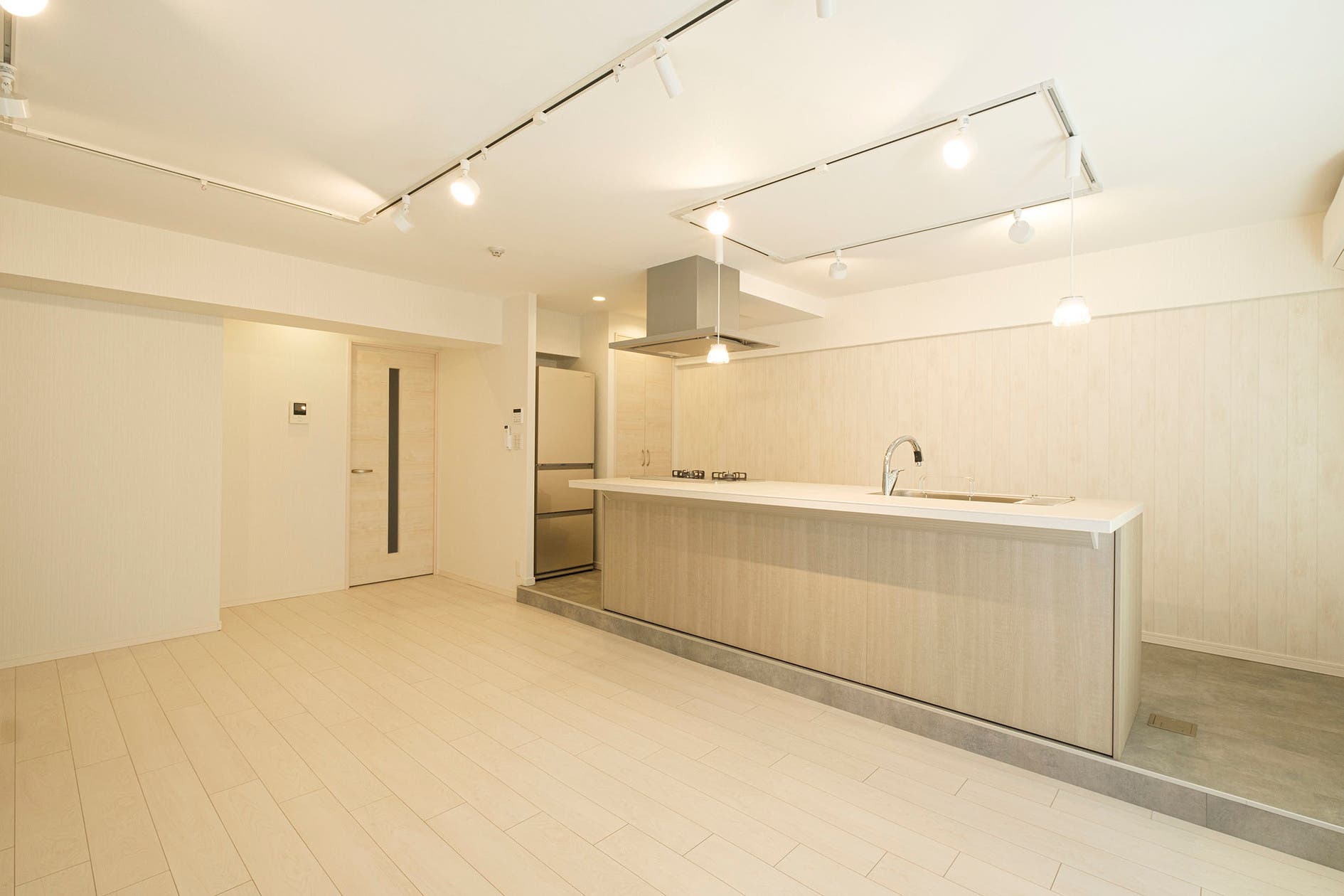 自然光が入る錦糸町徒歩４分のキッチンスタジオの写真6