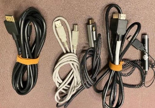 プロジェクターEPSON型式EB-1925Wの画像2