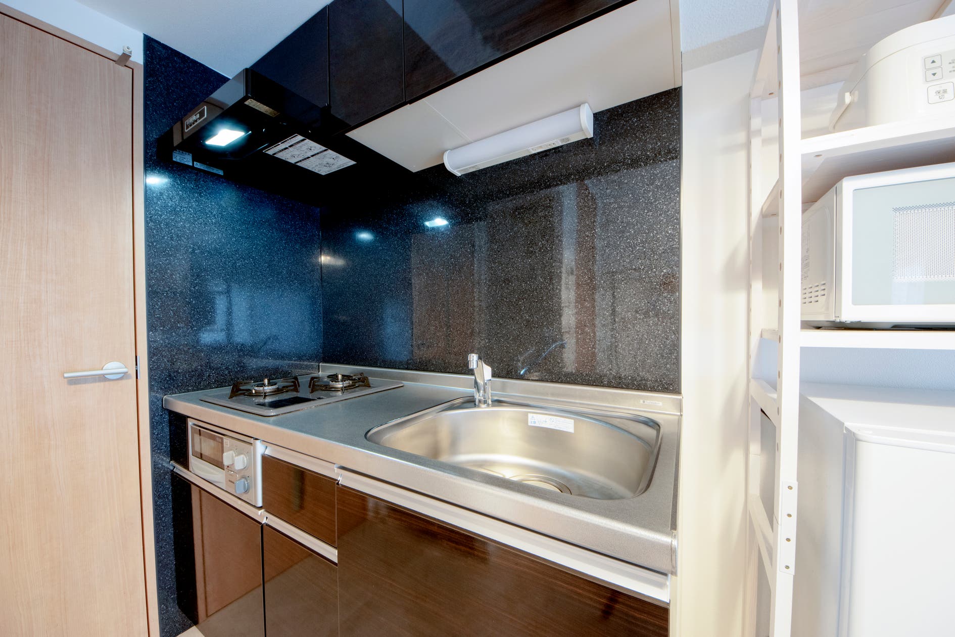 ✨地域最安値挑戦✨【札幌駅徒歩7分】広々居室で大人気ゲームに動画鑑賞✨『502』の写真7