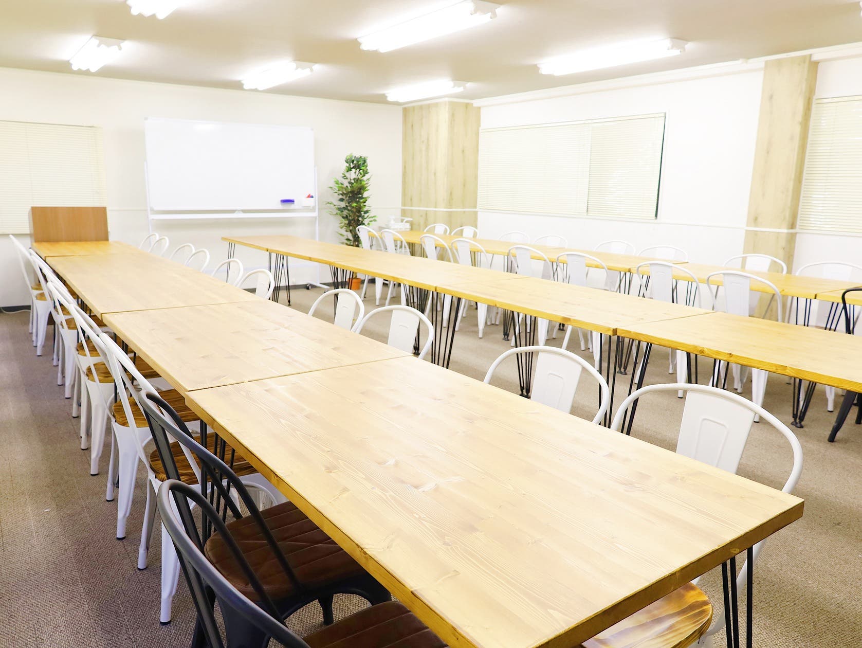 大門駅徒歩1分・浜松町駅徒歩3分/最大40名/飲食、お酒可/セミナー/懇親会/ボードゲームの写真20