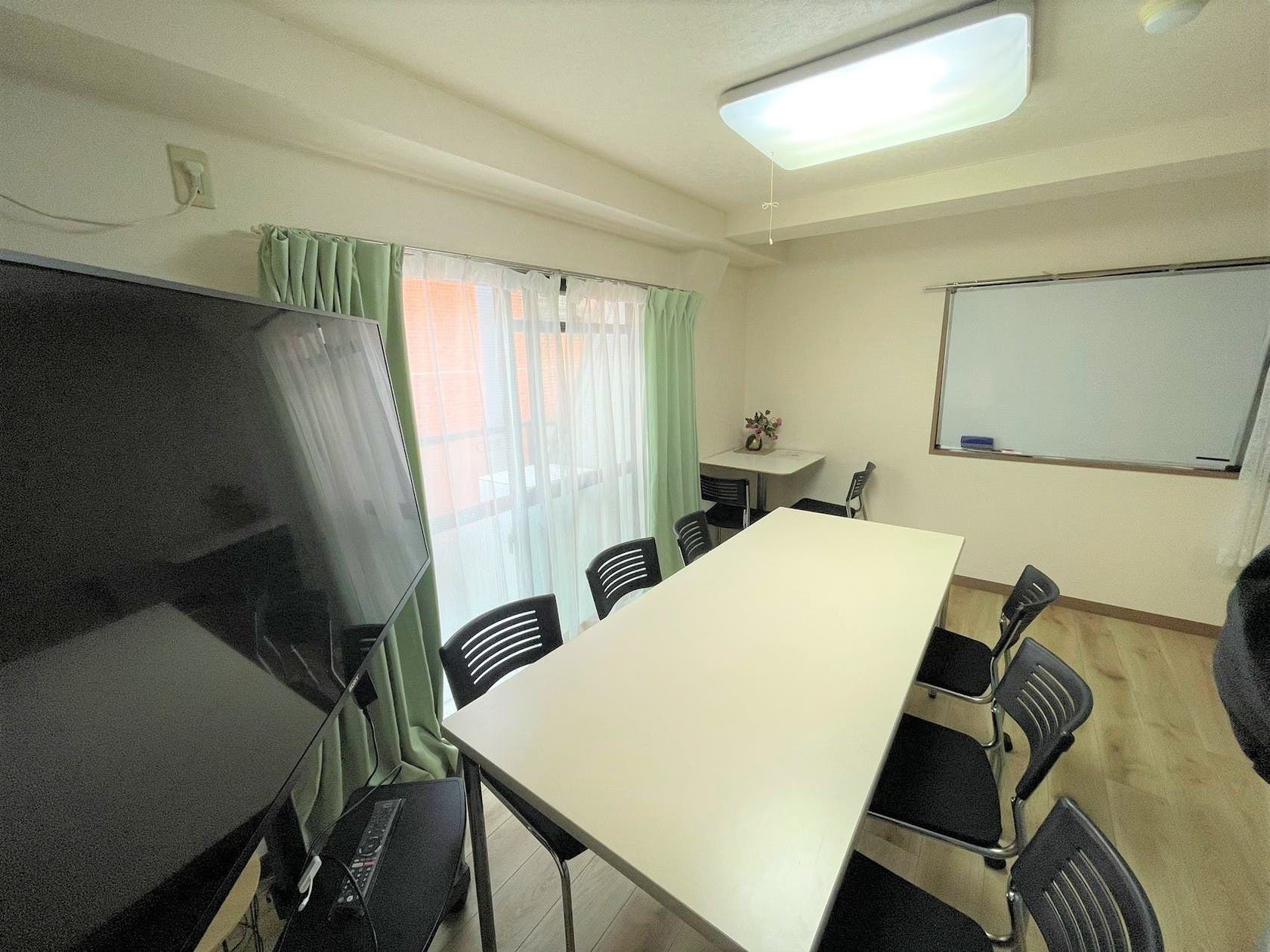 【大井町駅徒歩3分】豊強ビル完全個室 会議室（６名）49インチ４Kディスプレイ、高速WIFI、ホワイトボード、電子レンジ無料★の写真10