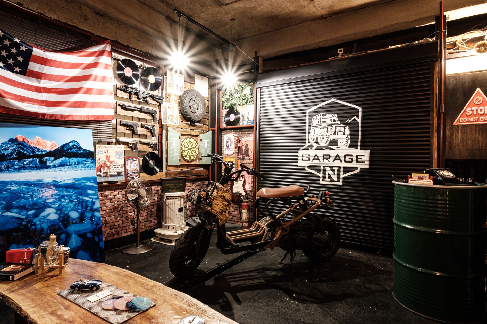 【ストロボ無料レンタル】アメリカンガレージ/廃墟/工場/サイバーパンク/スモークマシン/レトロの写真8