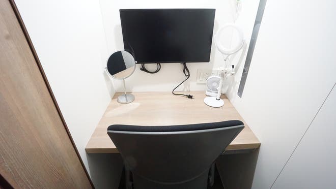 <ミニマルワークスペース駒沢大学駅前店No.1>完全個室ワークブース💼Wi-Fi📶モニター🖥テレワーク/Web会議/Zoomの写真2