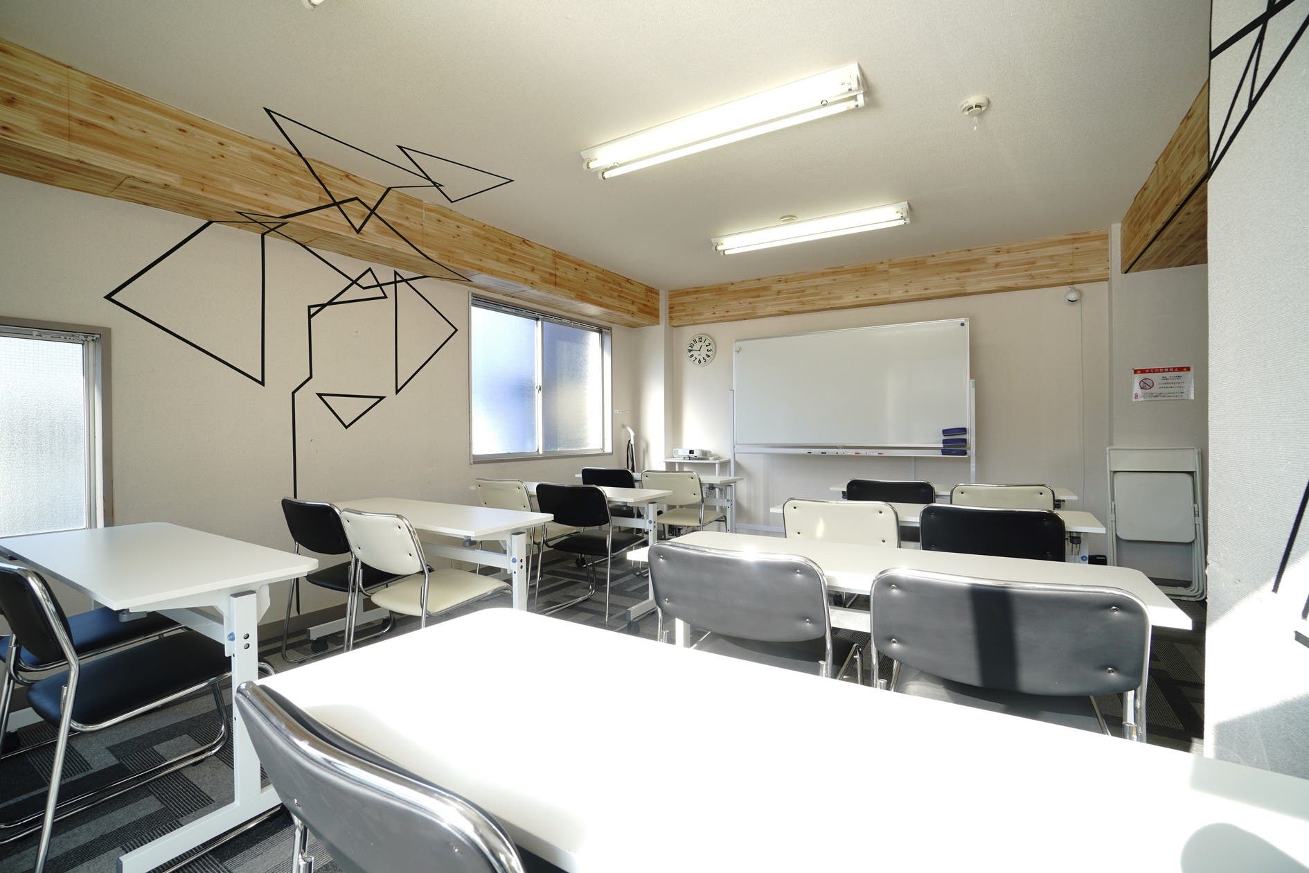 ＜シトリン会議室＞東急プラザ渋谷,渋谷サクラステージ側！セミナー/勉強会/会議にオススメな明るい16名収容のお部屋⭐Wi-Fiの写真6