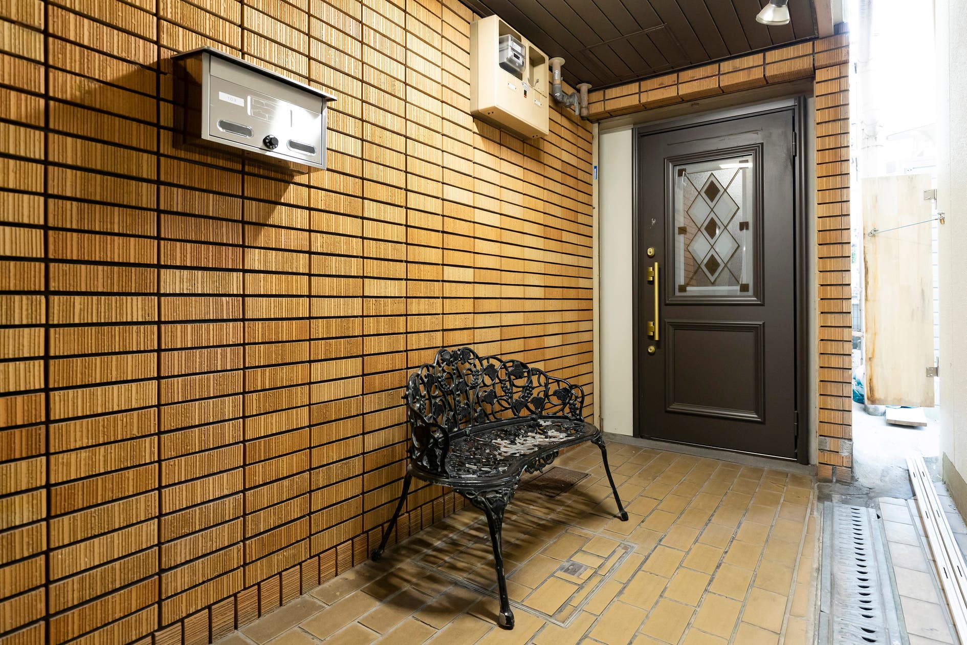 2面ガラス張り40㎡！福島駅から徒歩5分地域最安値！当日予約可能、定期利用可能！完全個室！SKYレンタルダンススタジオ福島店の写真10