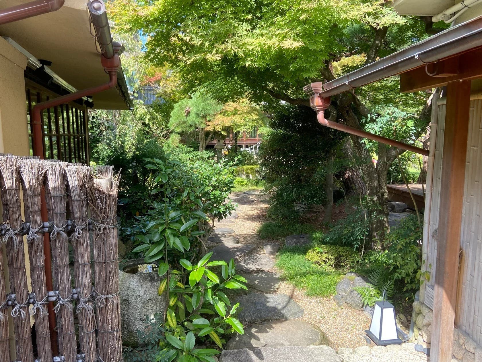 古民家にある広大なお庭「庭園」京都 亀岡 楽々荘【撮影/パーティ/イベントなどに】の写真2