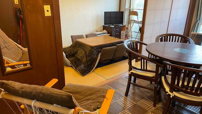 A.一碧湖を眺めながら、グループで楽しいひと時をお過ごしください。パーティや会合、5,6名までご利用いただけます。の写真6