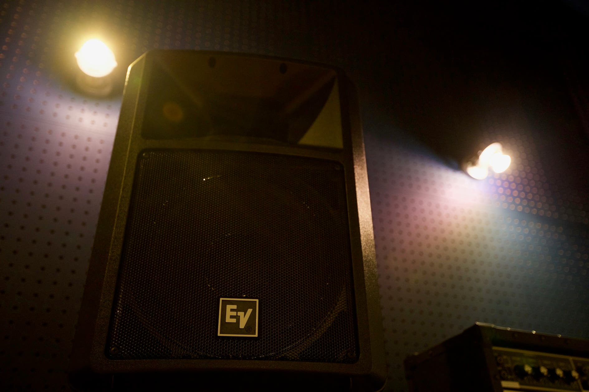 【 コモリエヌーア 】「音楽スタジオ」/ 夜でも練習できる（バンド練習や小規模ライブに）の写真8