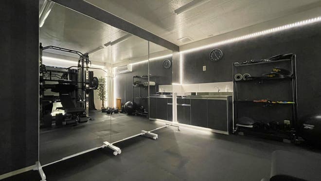 ★地域最安値★【高田馬場徒歩3分】設備充実・コスパ抜群の完全個室のオシャレなジム 撮影OK、ダンス可❗️の写真3