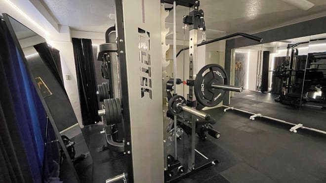 ★地域最安値★【高田馬場徒歩3分】設備充実・コスパ抜群の完全個室のオシャレなジム 撮影OK、ダンス可❗️の写真6