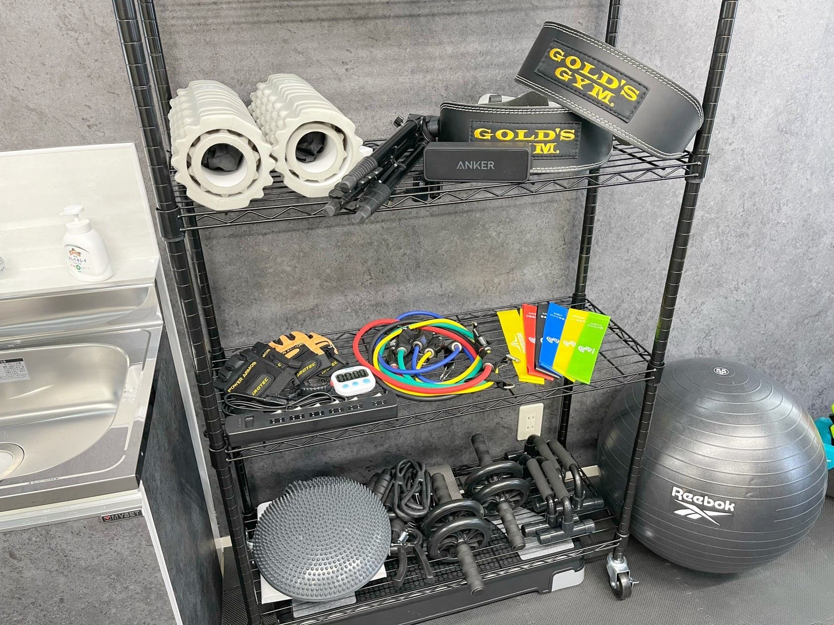 ★地域最安値★【高田馬場徒歩3分】設備充実・コスパ抜群の完全個室のオシャレなジム　撮影OK、ダンス可❗️の写真14