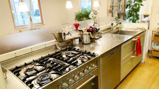 【祖師ヶ谷大蔵駅5分/キッチン】食のポップアップストアや料理のワークショップに最適なペットOKのカフェ内キッチンスペースの写真1