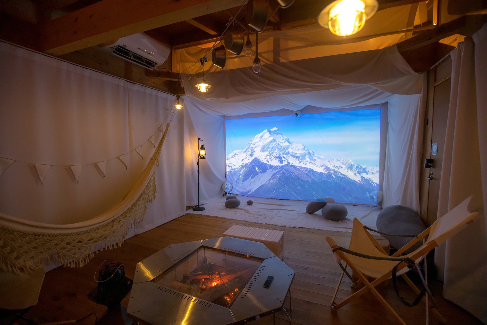 遊べる近未来の秘密基地 komolier NUA （コモリエヌーア）　【１棟貸切 】/ 大人数での夜間利用にも対応の写真4