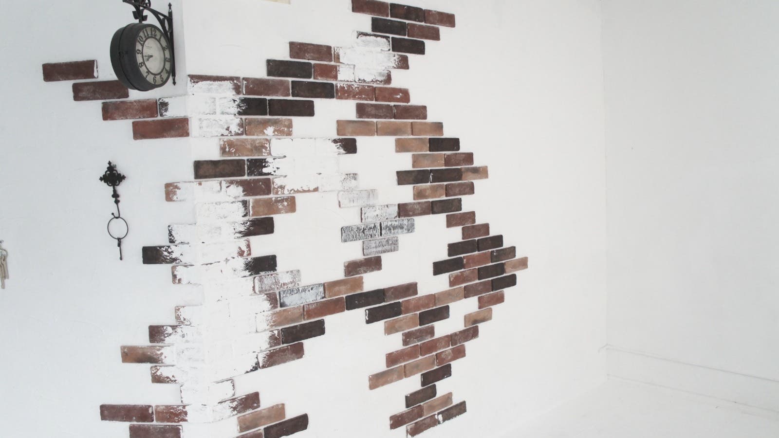 24時間営業 維持費、追加金無し・1時間～可・駅３分】広々撮影スタジオ3室/自然光/ポートレート/白ホリスタジオ/難波５分の写真10