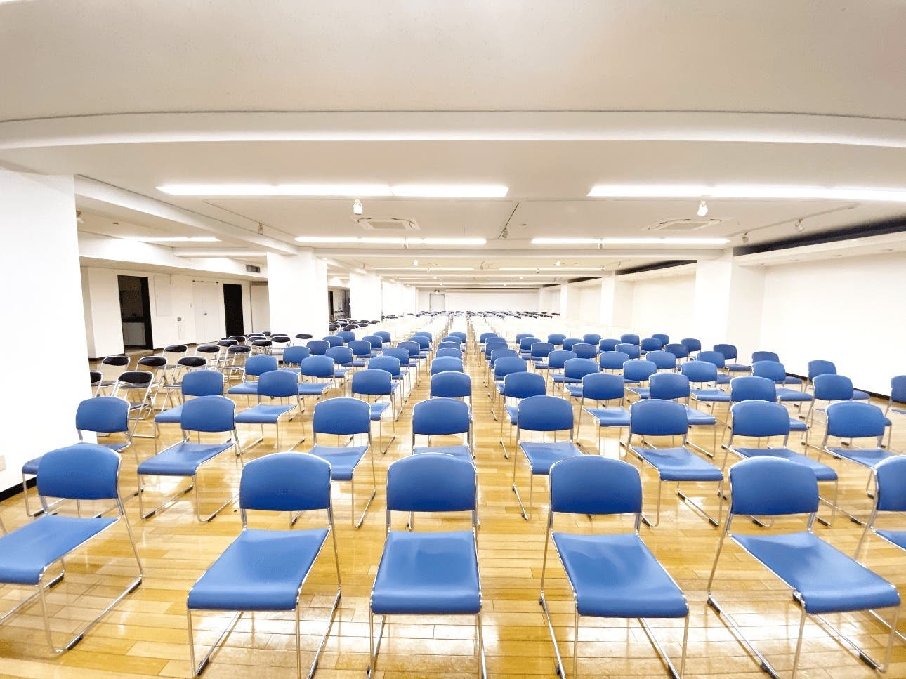 名古屋会議室 エフリードビル伏見錦店 レンタル展示場【伏見駅徒歩3分！最大300名収容可能な大規模レンタルスペース】の写真22