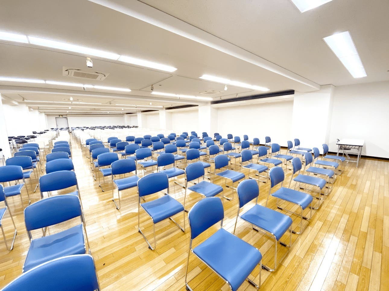 名古屋会議室 エフリードビル伏見錦店 レンタル展示場【伏見駅徒歩3分！最大300名収容可能な大規模レンタルスペース】の写真23