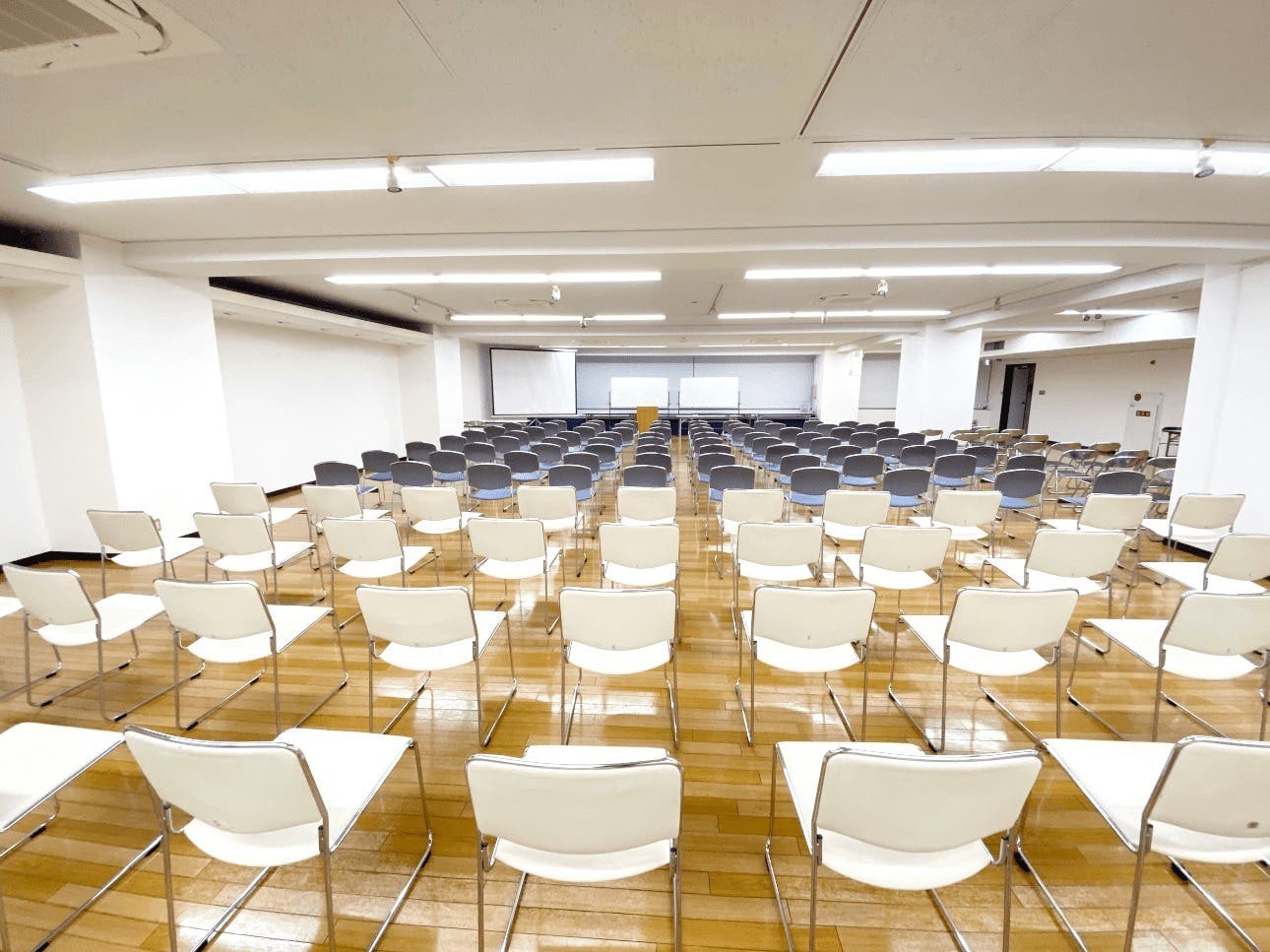 名古屋会議室 エフリードビル伏見錦店 レンタル展示場【伏見駅徒歩3分！最大300名収容可能な大規模レンタルスペース】の写真24