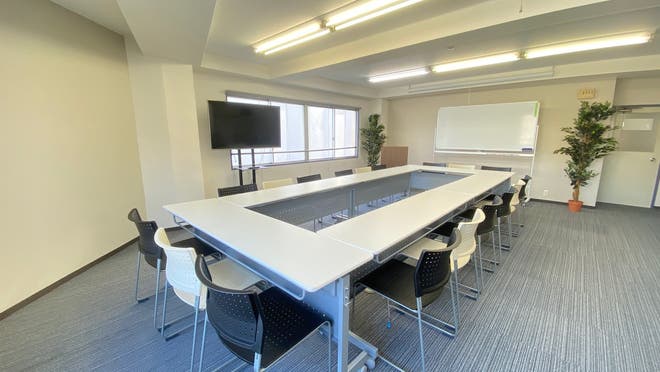 🎯新大阪駅徒歩1分🎯【インボイス対応で経費も安心】🌈隣に控室用意可能(要予約)🌈追加料金不要◆お気軽会議室新大阪terra◆◆の写真1