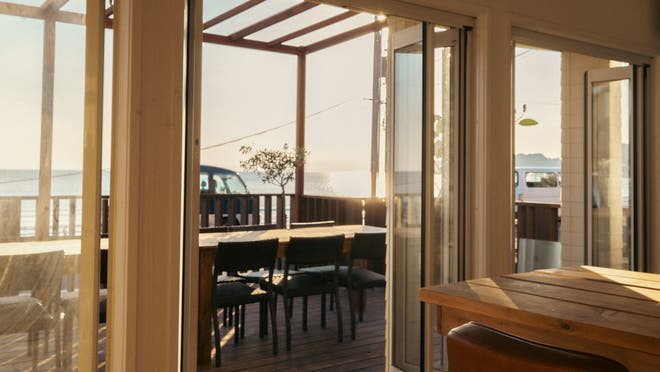 【海から10秒】鎌倉のおしゃれなカフェ&テラス貸切!の写真1