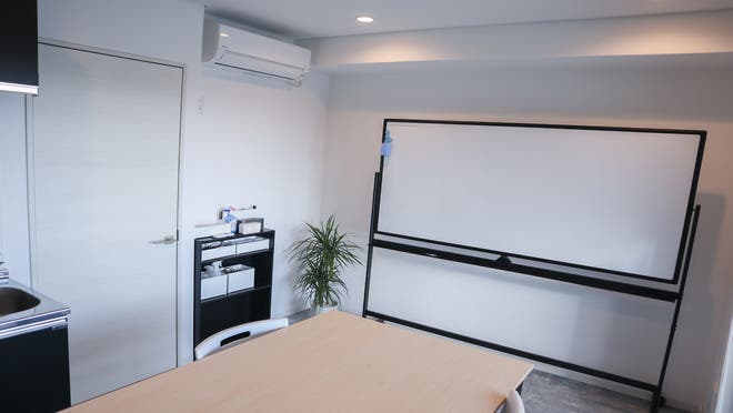 完全個室!お洒落・綺麗・駅徒歩5分・ホワイトボード・高速Wi-Fi完備 / 24h利用可の写真3