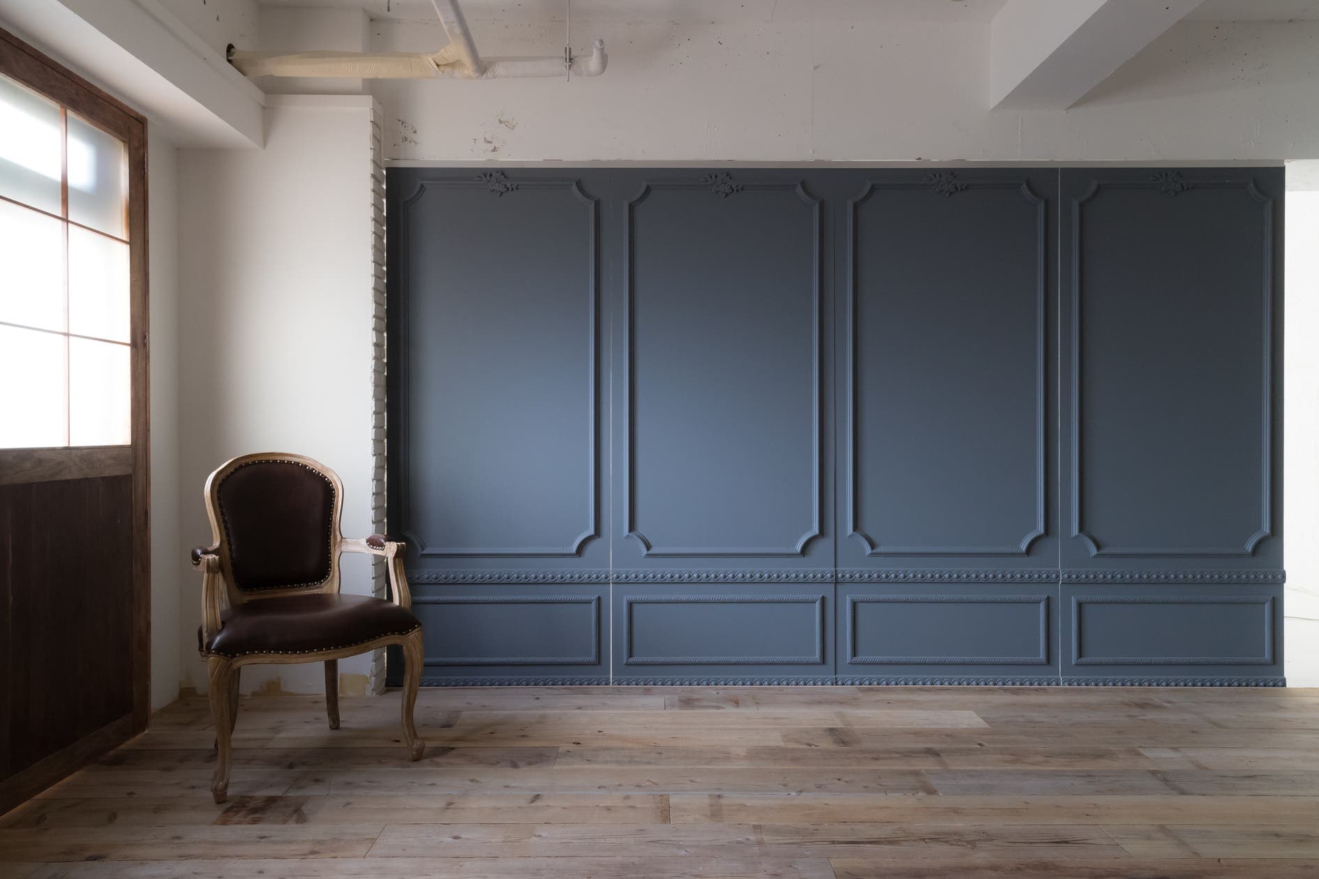 【笹塚・幡ヶ谷】木目が印象的で家具や植物が豊富な撮影スタジオ。新宿駅西口よりタクシー10分の写真5