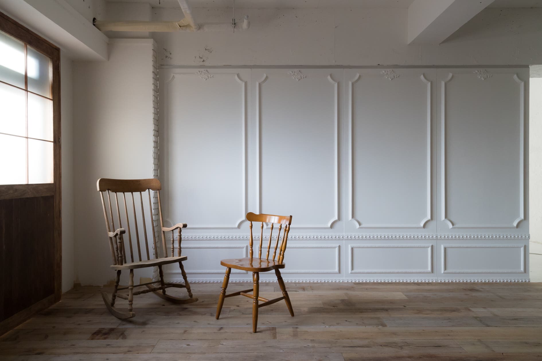 【笹塚・幡ヶ谷】木目が印象的で家具や植物が豊富な撮影スタジオ。新宿駅西口よりタクシー10分の写真6