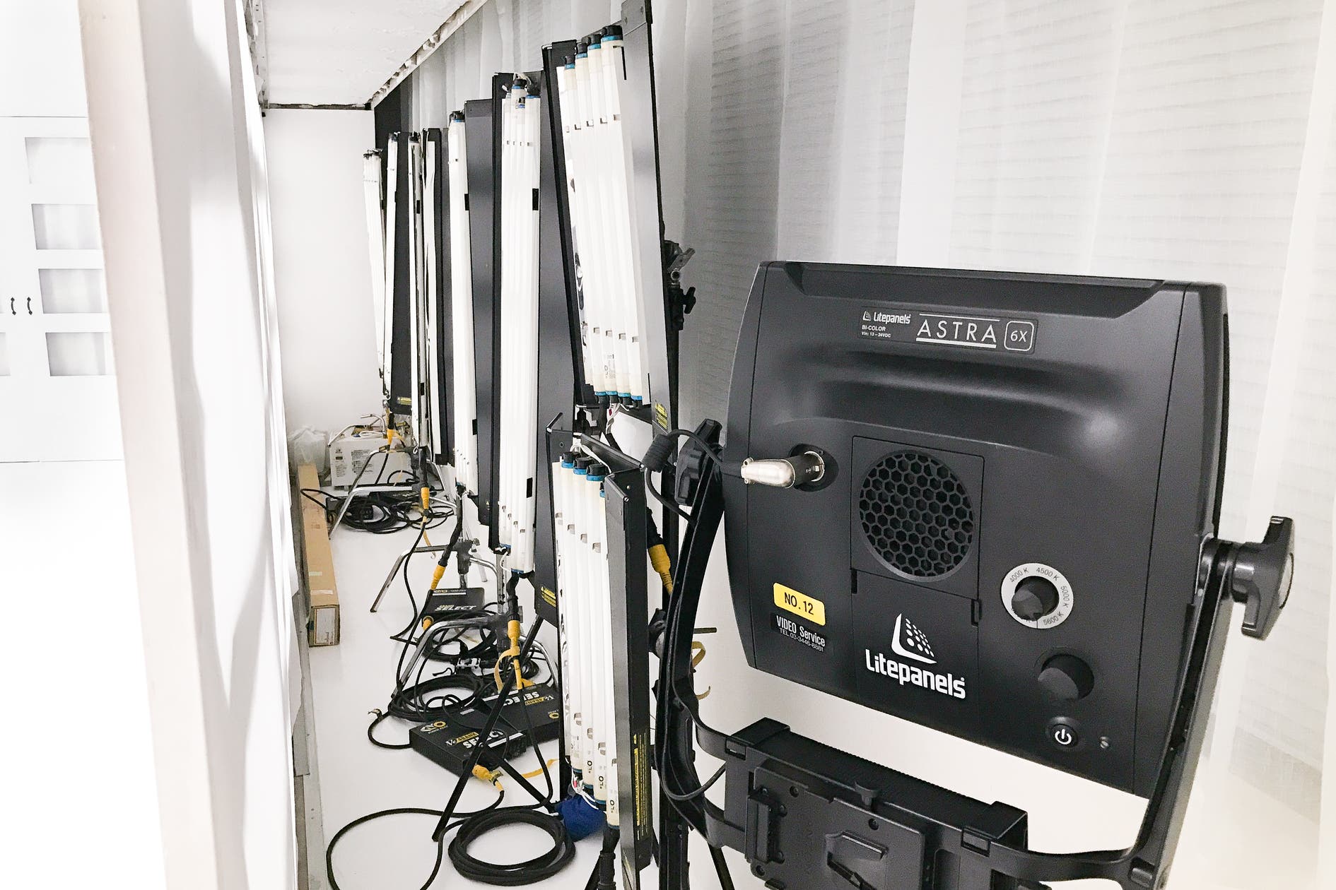 【笹塚・幡ヶ谷】木目が印象的で家具や植物が豊富な撮影スタジオ。新宿駅西口よりタクシー10分の写真24