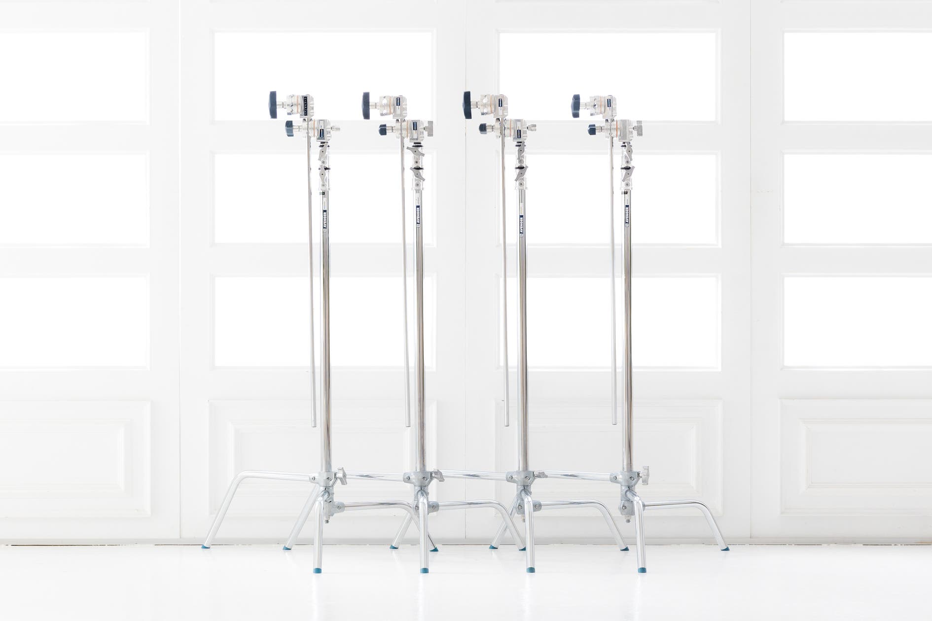 【笹塚・幡ヶ谷】木目が印象的で家具や植物が豊富な撮影スタジオ。新宿駅西口よりタクシー10分の写真28