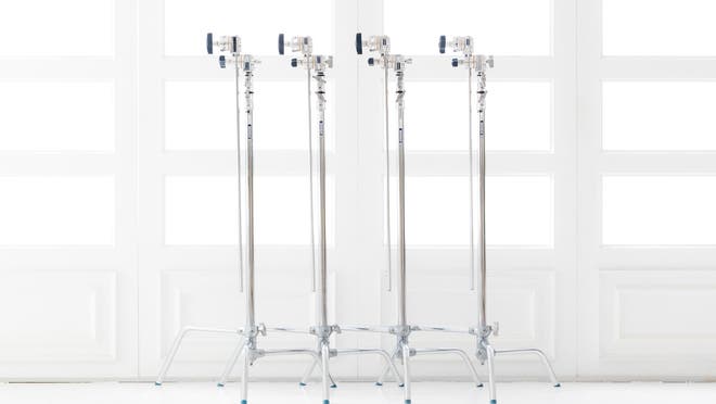 【笹塚・幡ヶ谷】木目が印象的で家具や植物が豊富な撮影スタジオ。新宿駅西口よりタクシー10分の写真28