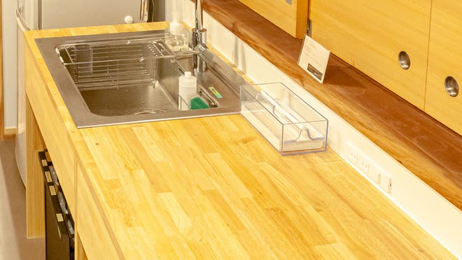 福井駅から車で5分!無垢材に囲まれたレンタルスペース!の写真3