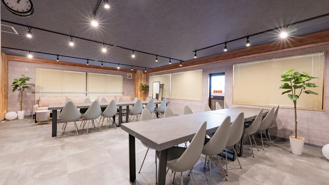 ベストホスト賞受賞スペース!秋葉原駅4分/着席35名/100㌅プロジェクター/飲食可/利用後清掃おまかせ可/ビジネス・パーティーの写真5