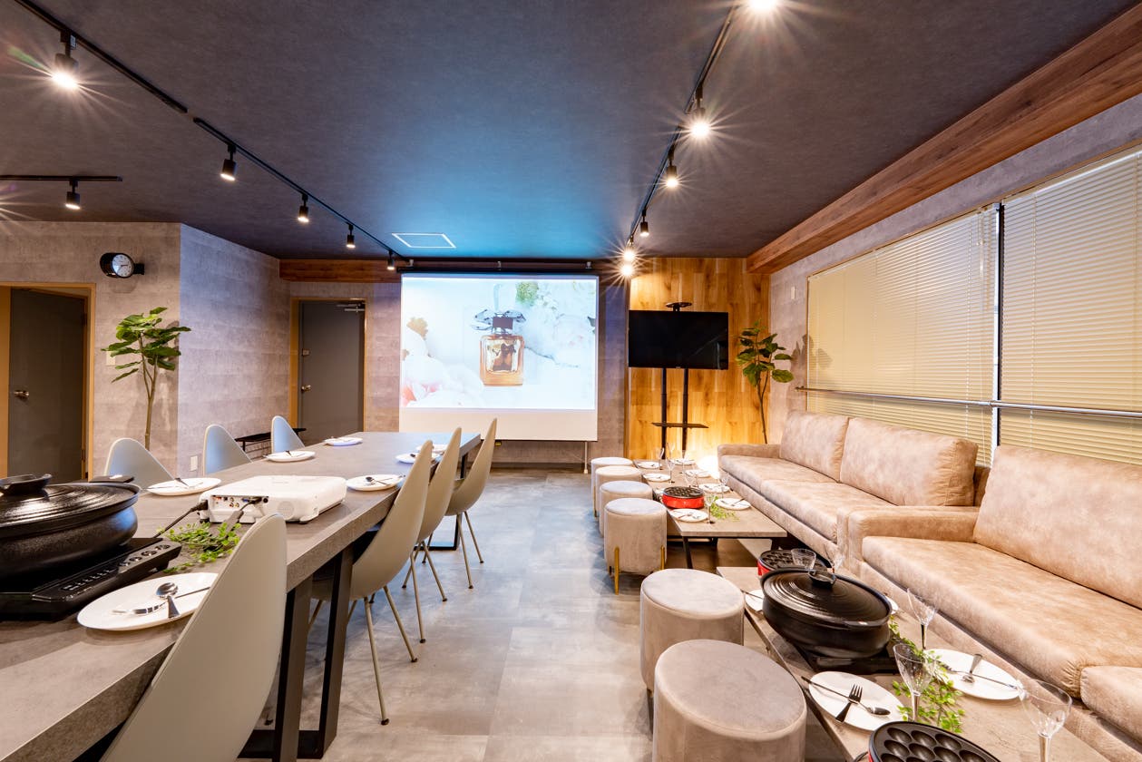 ベストホスト賞受賞スペース！秋葉原駅4分/着席35名/100㌅プロジェクター/飲食可/利用後清掃おまかせ可/ビジネス・パーティーの写真13