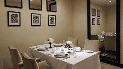 【八重洲】個室bianco・nero/会食やお祝いなど、ビジネスにもプライベートにも利用できる個室。の写真1