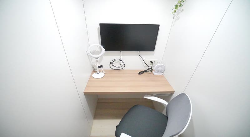 ＜ミニマルワークスペース名古屋No.2＞完全個室⭐️光回線Wi-Fi📶モニター🖥テレワーク/Web会議/Zoom