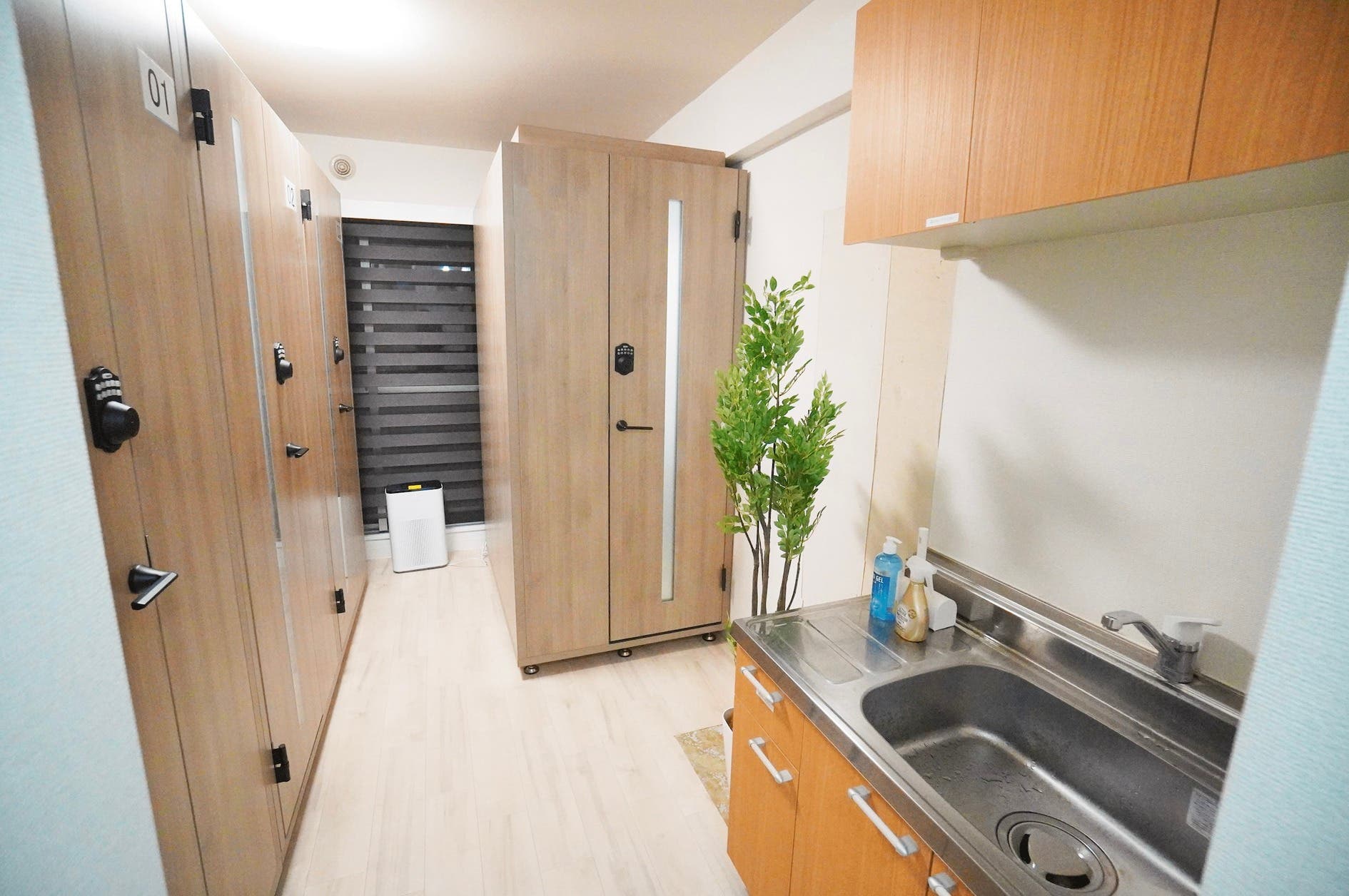 ＜ミニマルワークスペース名古屋No.4＞完全個室⭐️光回線Wi-Fi📶モニター🖥テレワーク/Web会議/Zoomの写真2