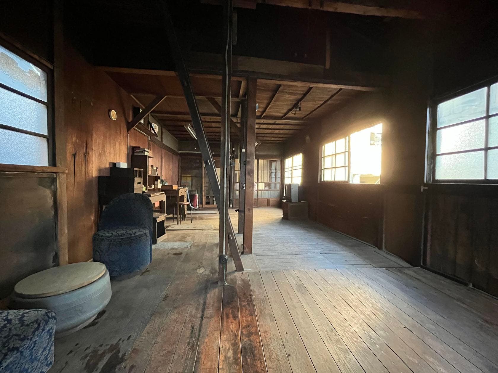 まるで映画セットのような町工場。1950年代の東京の下町の光景をそっくりそのまま貸し出し。の写真5