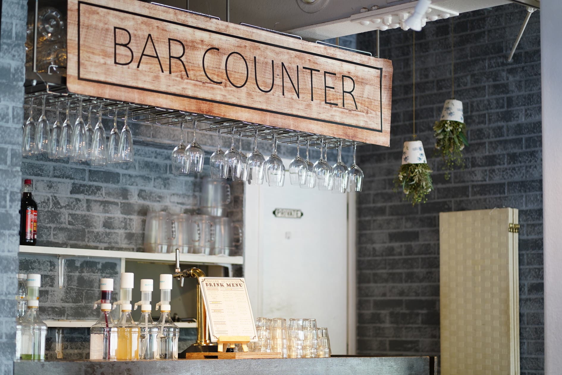 【表参道】開放感あふれるガラス張りの会場で、リッチなパーティ。/ Chaleur（シャルール）表参道の写真5