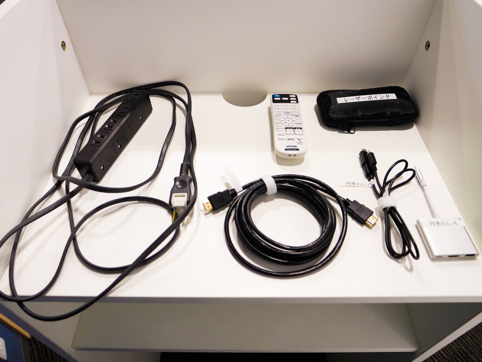 プロジェクター＆スクリーン無料💫貸し会議室②の写真6