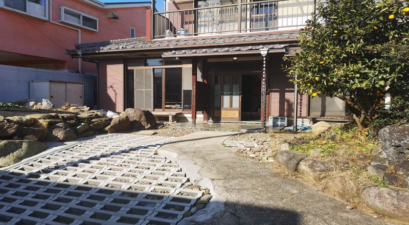 1軒家を贅沢に貸し切り！大宮台ひだまりと本の家
