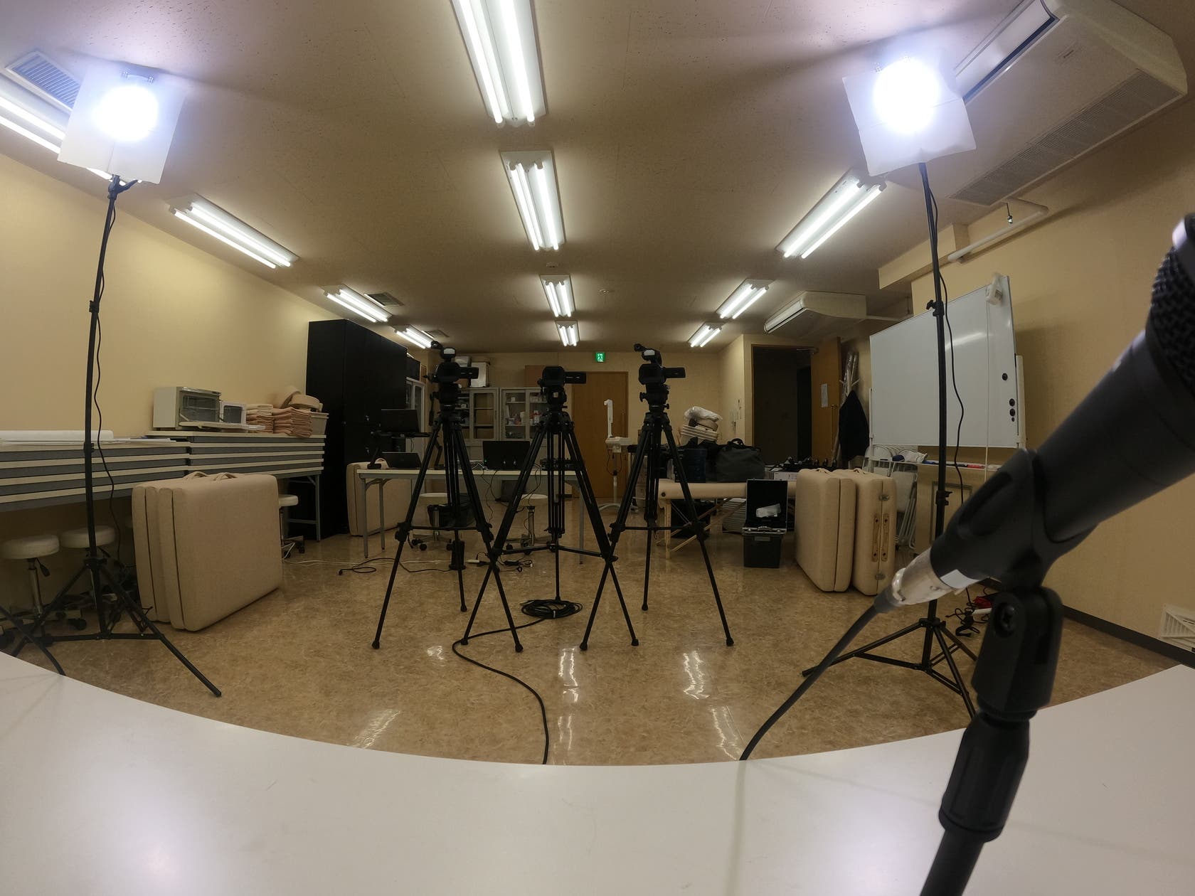 映像収録セットB(カメラ3台対談撮影プラン)の画像1