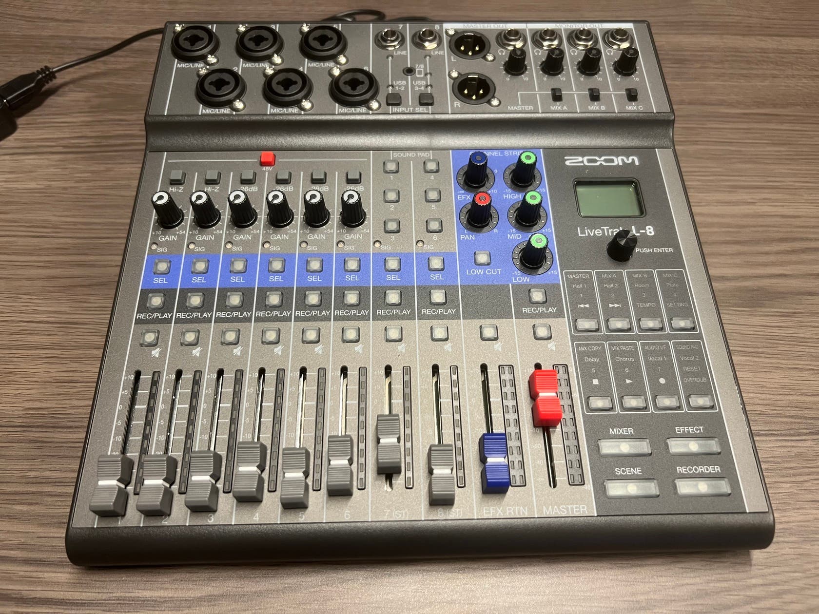 オプション：録音可能音声ミキサー（オーディオI/F）の画像1