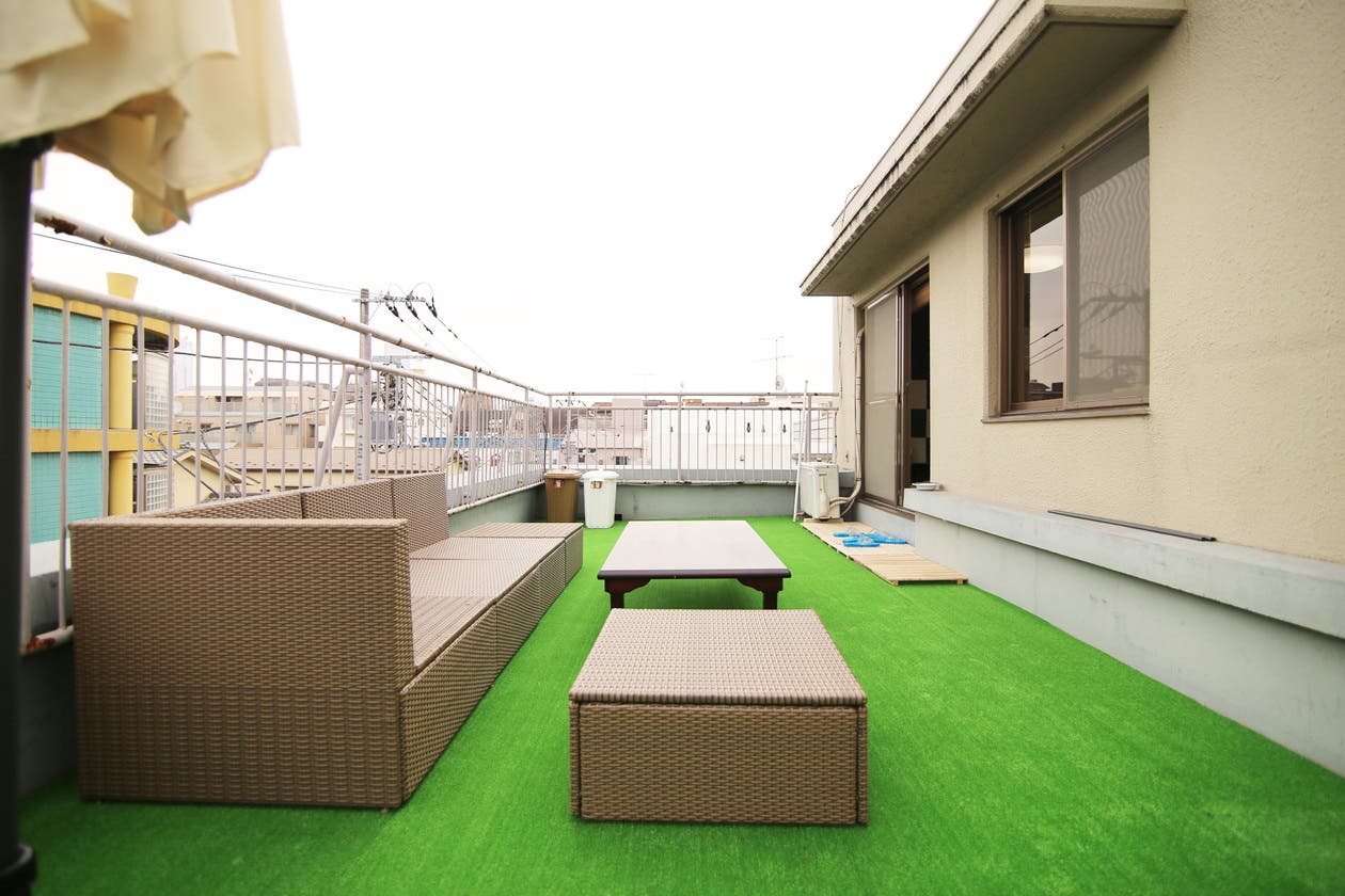 B6 駅近！芝生のベランダでピクニック気分を味わえます！！の写真7