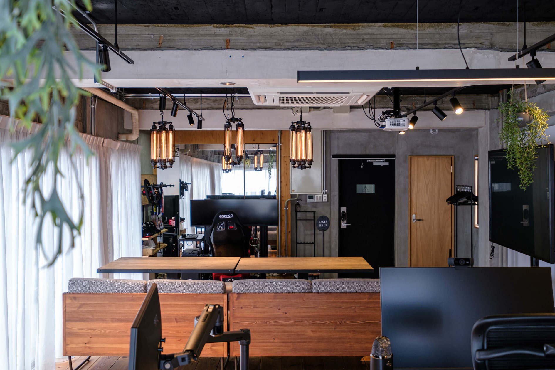 十三駅から徒歩5分！壁一面ホワイトボード/100インチプロジェクター/75インチモニター/仕事環境の充実したワークスペースの写真12