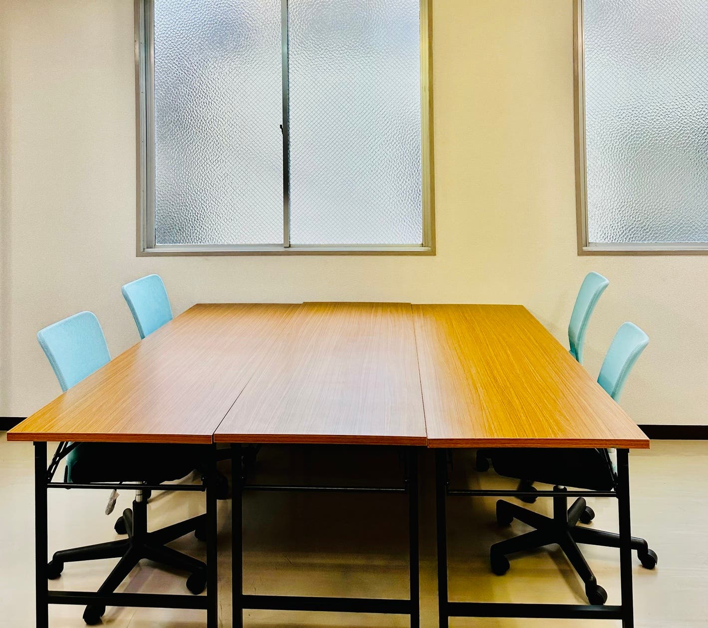 【当日半額】【長時間・貸切特割】高速Wi-Fi無料 熊本中心街 18名以上座れる 姿見 ホワイトボード ボドゲの写真8