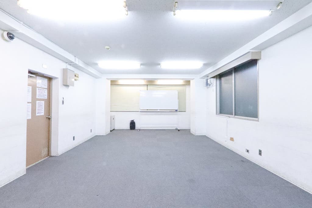 【秋葉原駅徒歩3分！同規模最安！】44名利用可！セミナー向け！プロジェクター・WiFi全て無料！ふれあい貸し会議室 秋葉原Aの写真21