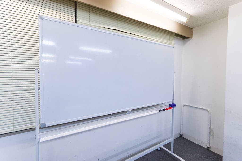 【秋葉原駅徒歩3分！同規模最安！】44名利用可！セミナー向け！プロジェクター・WiFi全て無料！ふれあい貸し会議室 秋葉原Aの写真27