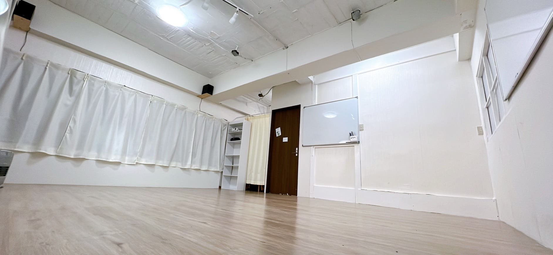 ⭐️稽古場に最適⭐️壁一面ミラー&ヨガマット有⭐️の写真5