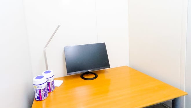 【秋葉原駅徒歩1分!1名用】モニター・WiFi・有線LAN無料!高速光回線!ゲーミングチェア!ふれあい貸し会議室 秋葉原No68の写真6